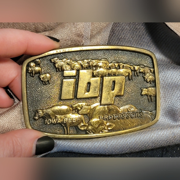 The Buckle Works | Accessories | Iowa Beef Processors Belt Buckle Ibp ...